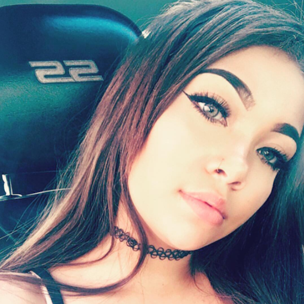 Check Out Cassidy Bankss Snapchat Username And Find Other Celebrities
